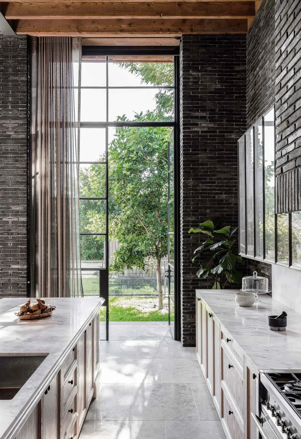12 exposed brick kitchen designs to inspire