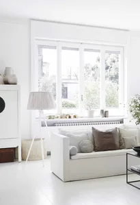 A Liberty Style house in Milan with an all-white palette
