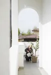 A Liberty Style house in Milan with an all-white palette