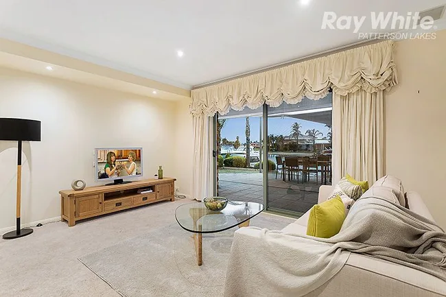 The iconic Kath & Kim house is under demolition