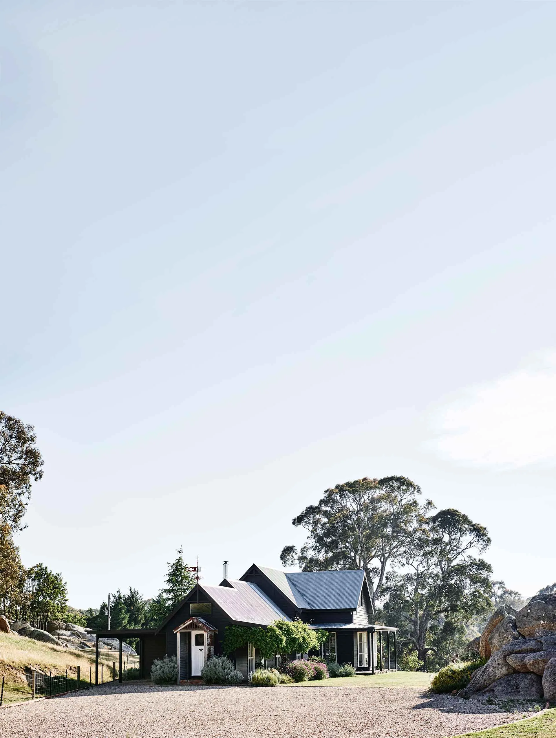 The 25 Best Home Exteriors Of Country Style Magazine