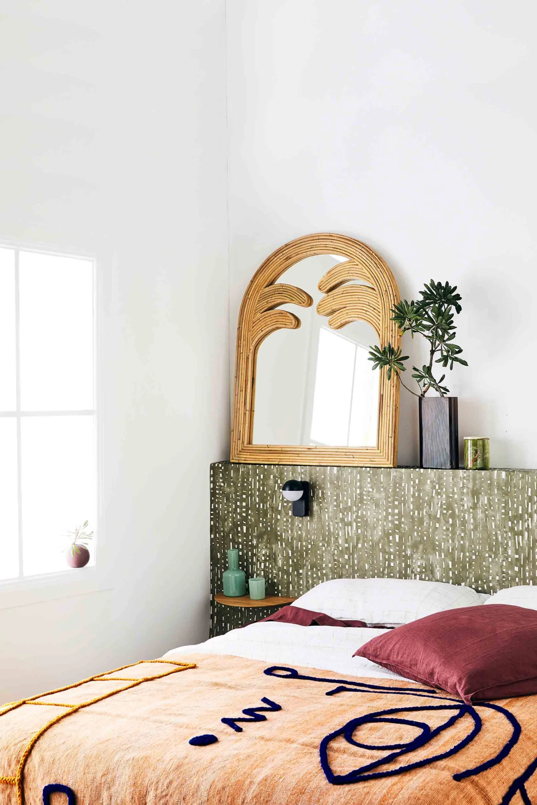 5 ways to style a small bedsit or studio apartment