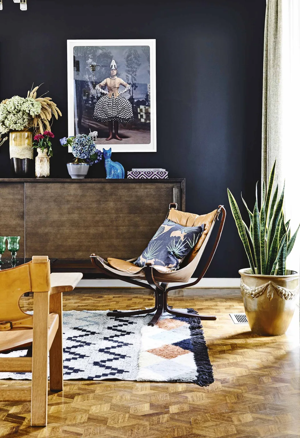 17 dark wall ideas for homes, walls and interiors