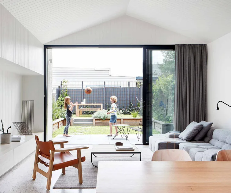 Romantic Seaside Garden Embracing Rewilding | Homes To Love