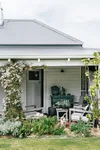27 Country Verandahs You'll Want To Relax On