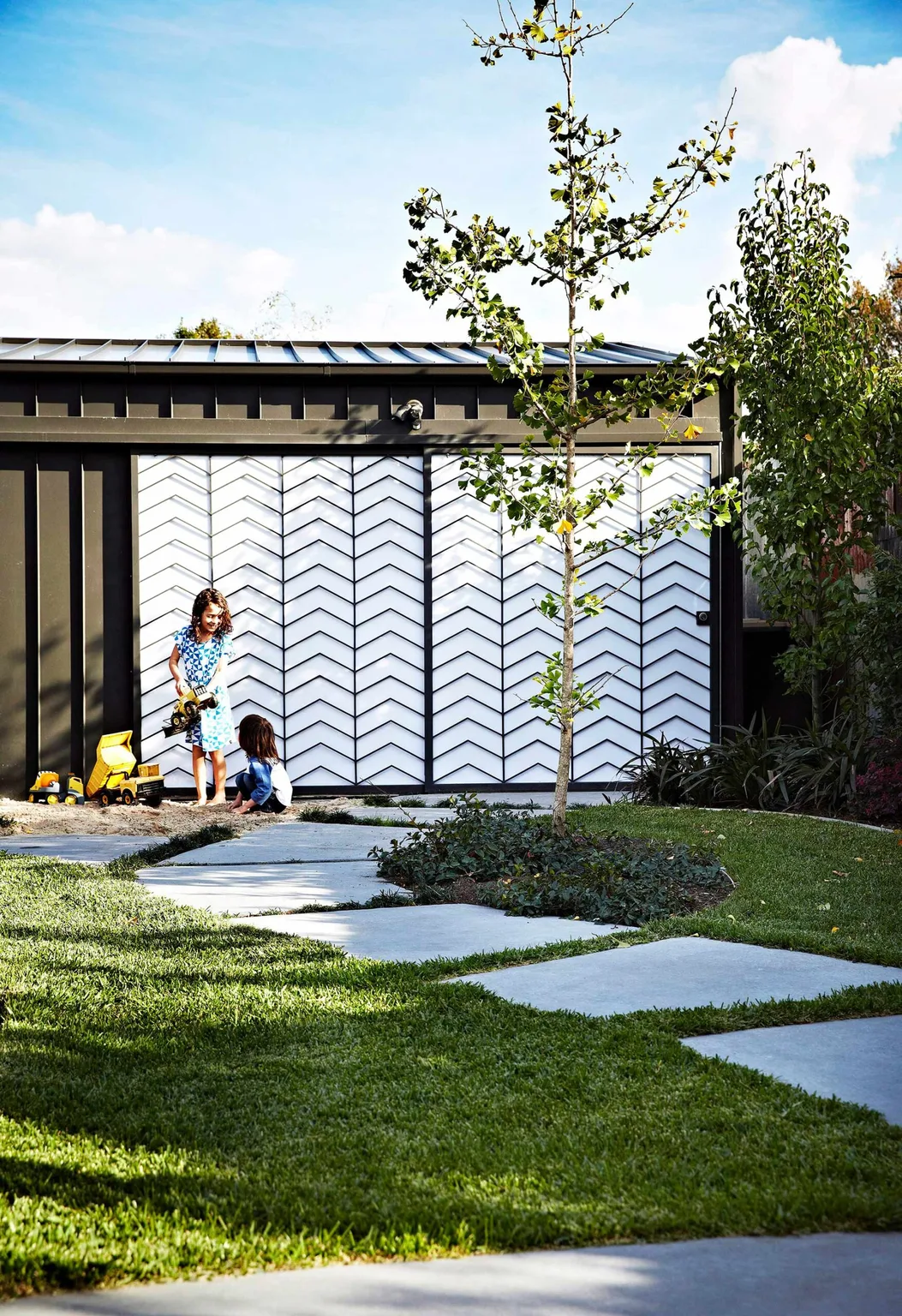 5 garden shed design tips to know before building one