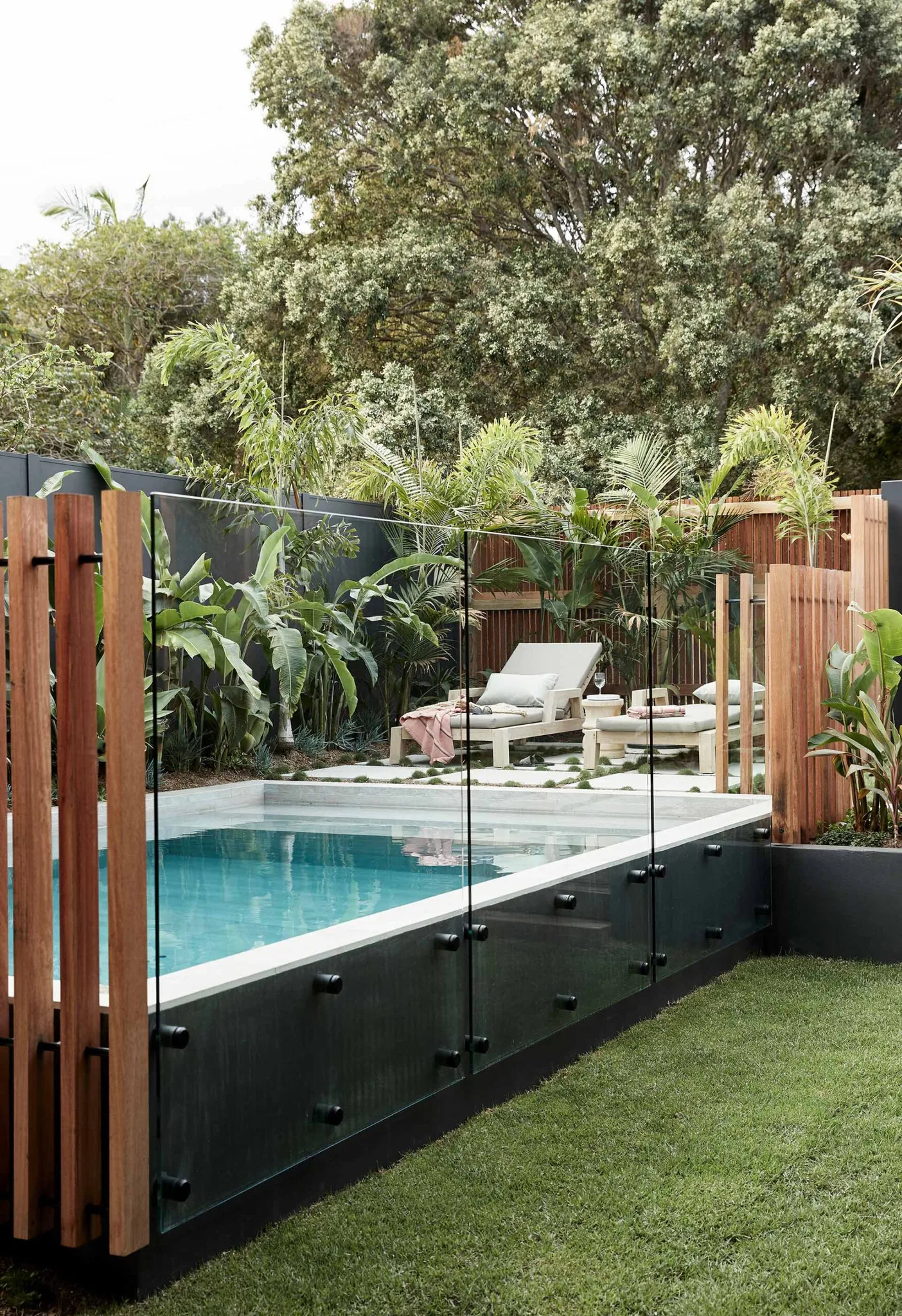 Best Backyard Pools: Stylish and Functional Choices