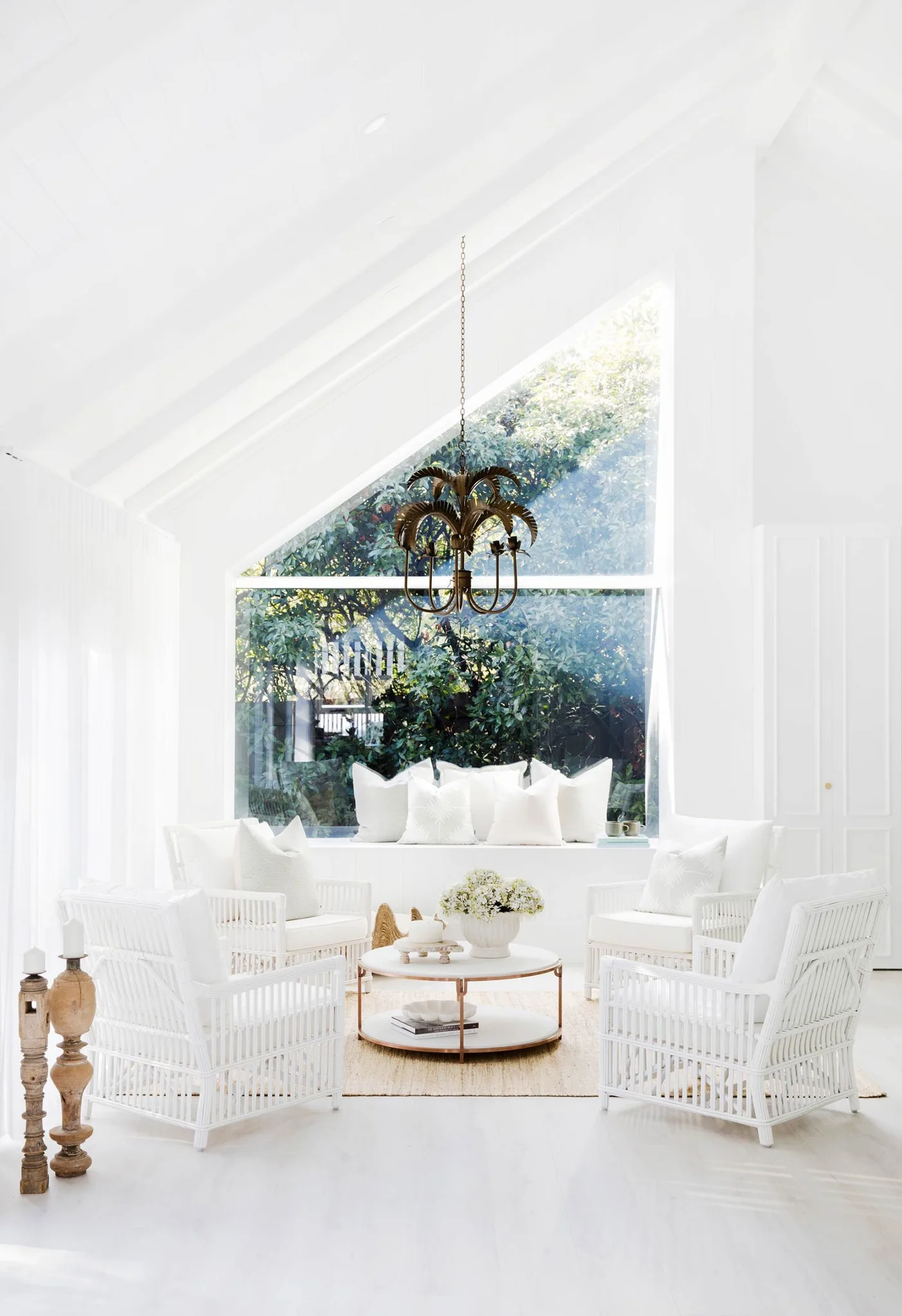 Most Popular Dulux Whites: Designers’ Picks For Every Home | Homes To Love