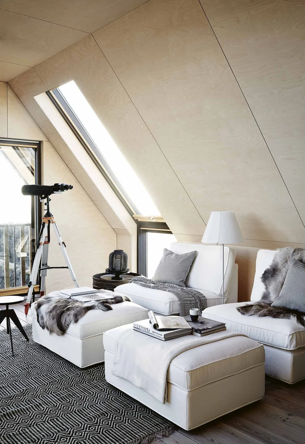 A Nordic barn in Iceland is now the perfect modern home