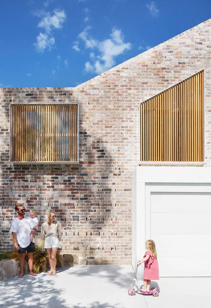 A mid-century modern family-friendly home with Scandi-style