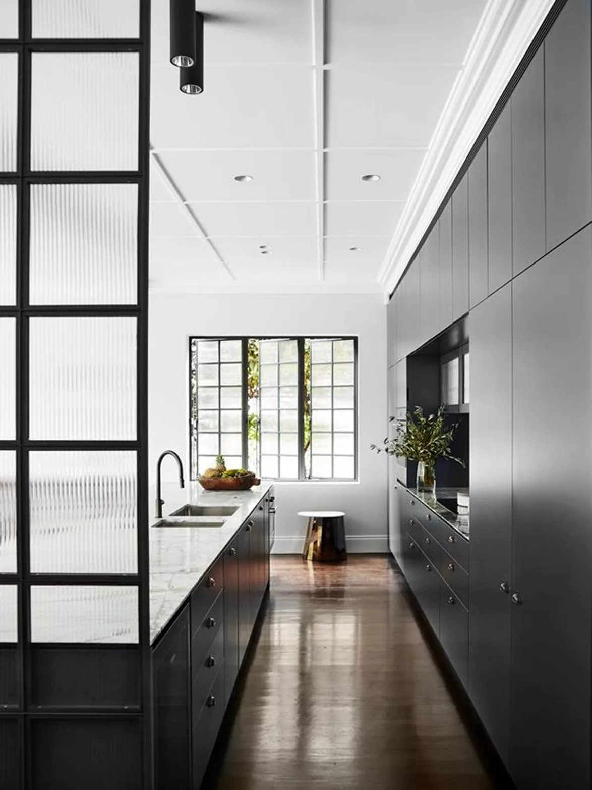 Entertaining kitchens: 10 designs to inspire
