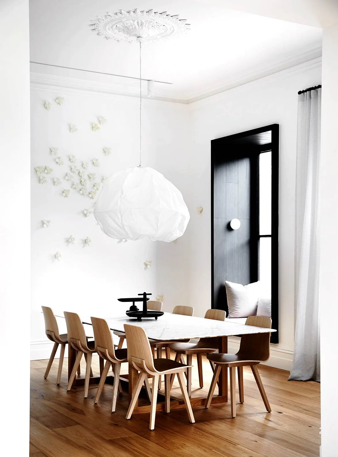 Ceiling roses: 11 homes with beautiful designs