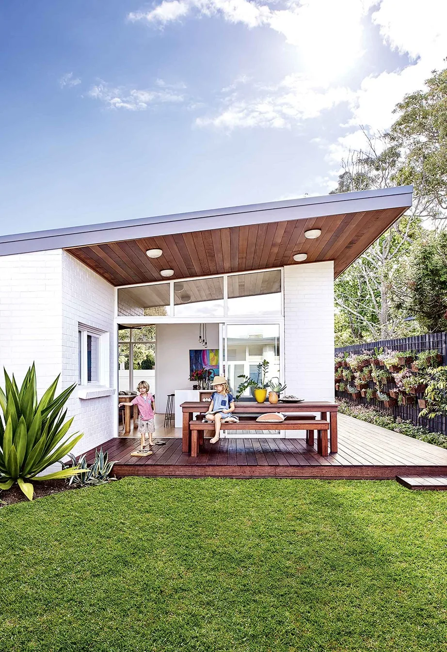 Guide to 1950s Australian Architecture Styles | Homes To Love