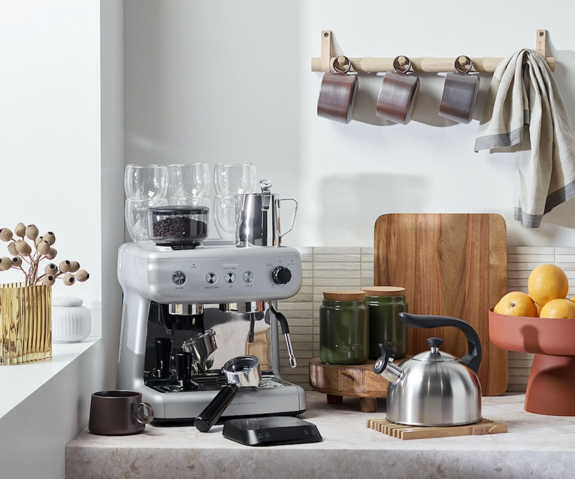 How to set up and host a coffee shop at home