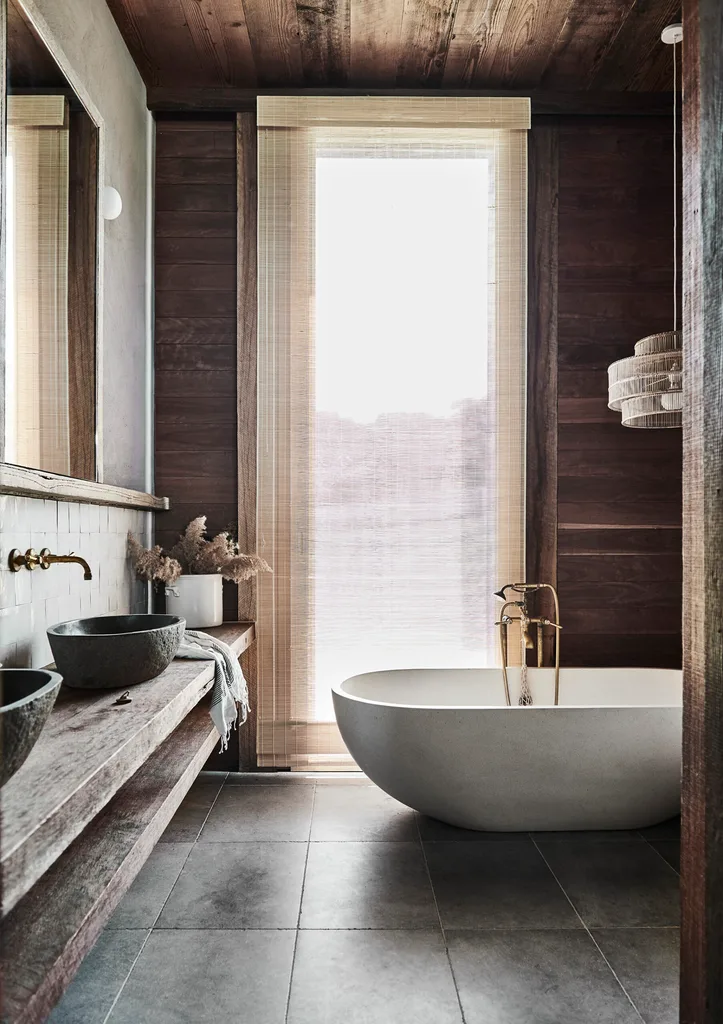 A rustic timber-clad home on Victoria’s Surf Coast
