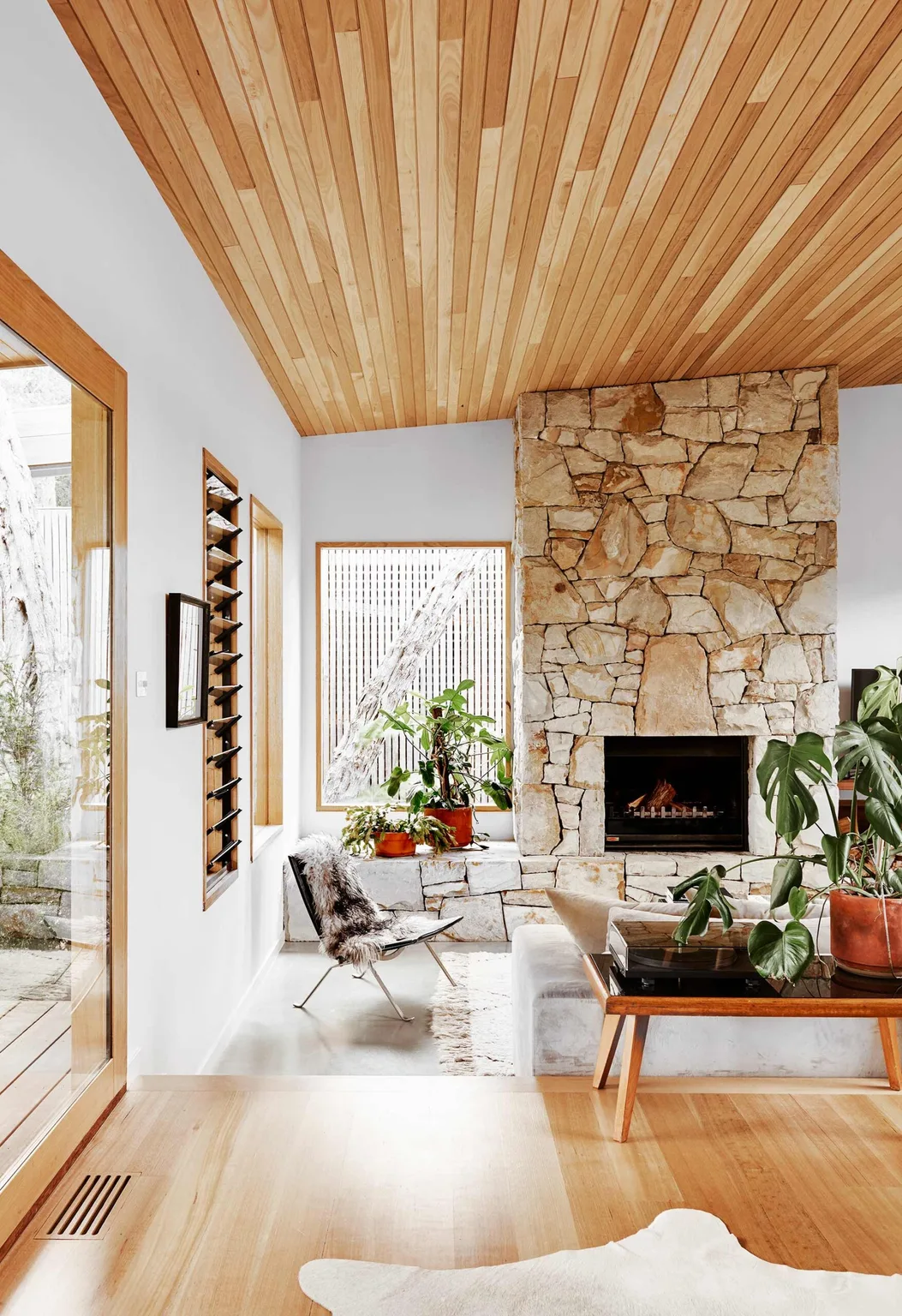 A dreamy 1950s fibro beach shack in the Mornington Peninsula