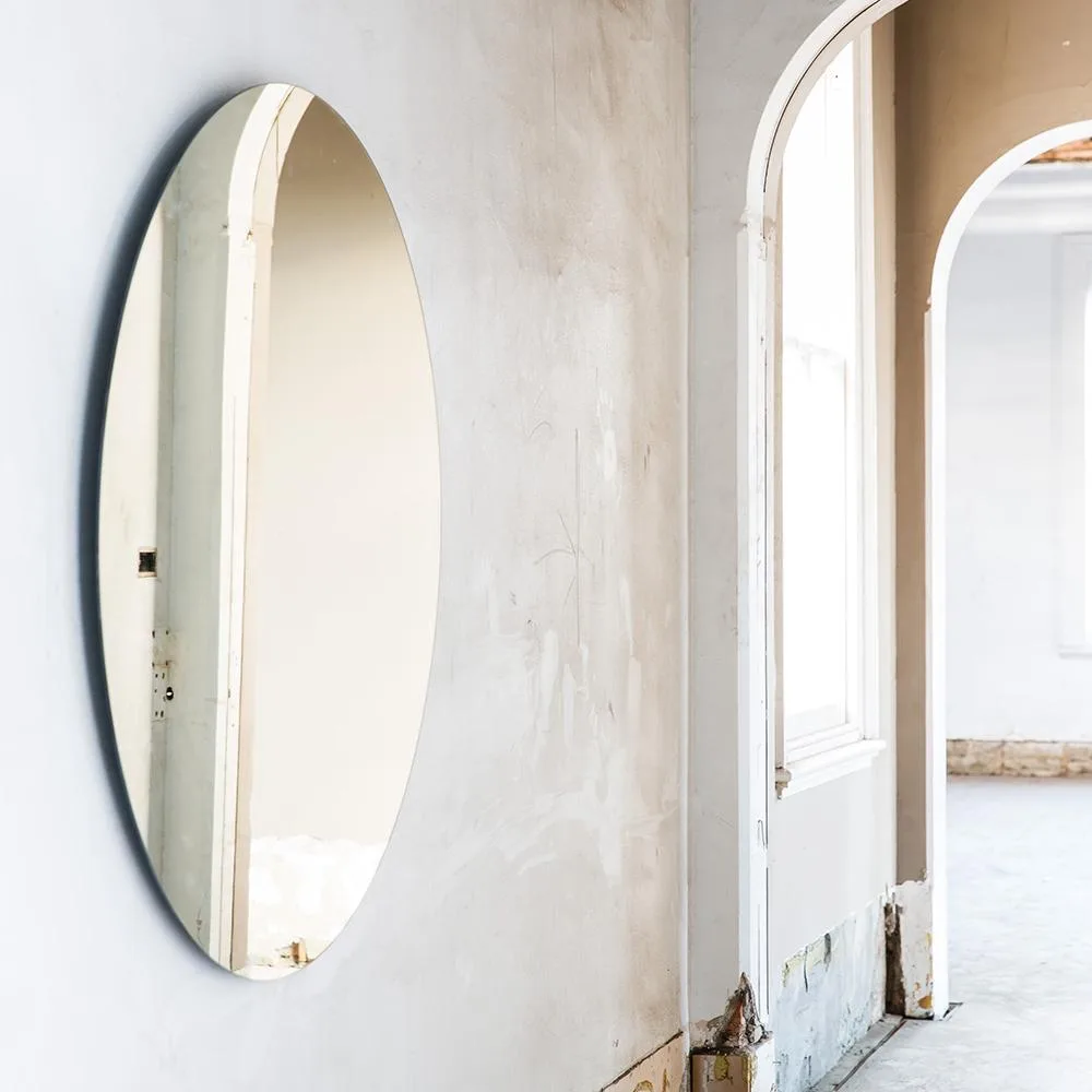 20 round mirrors for a curvaceous home