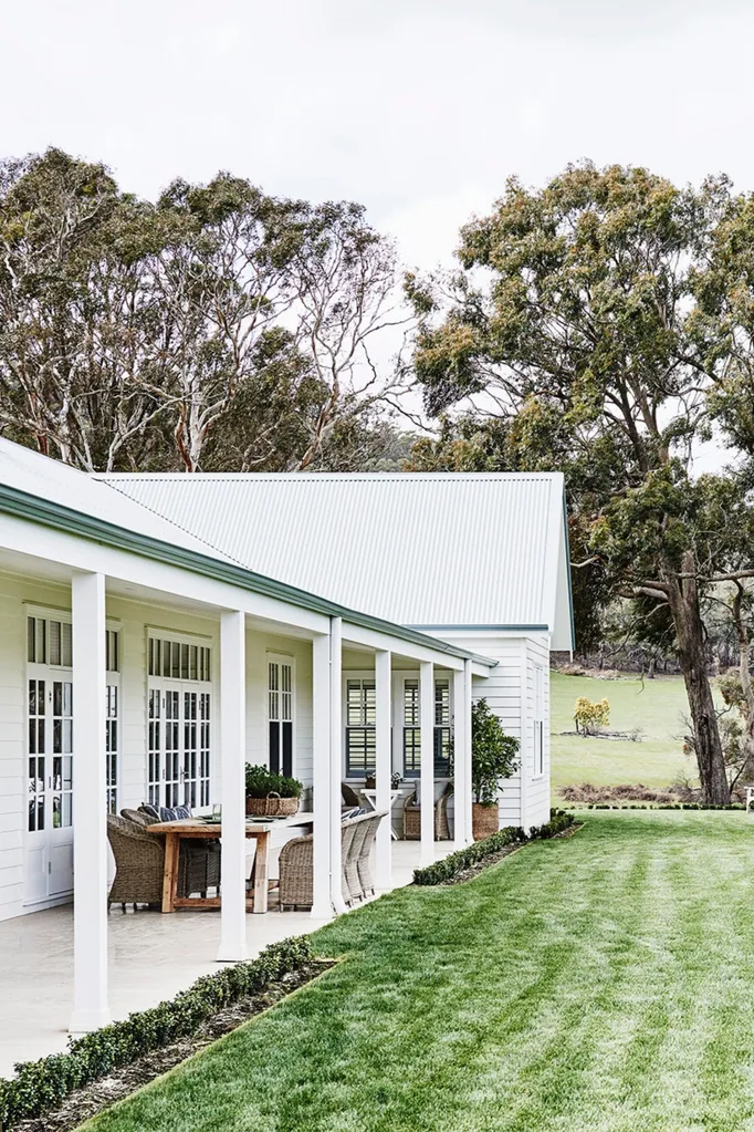 The 24 Best Country Home Facades From Country Style Magazine