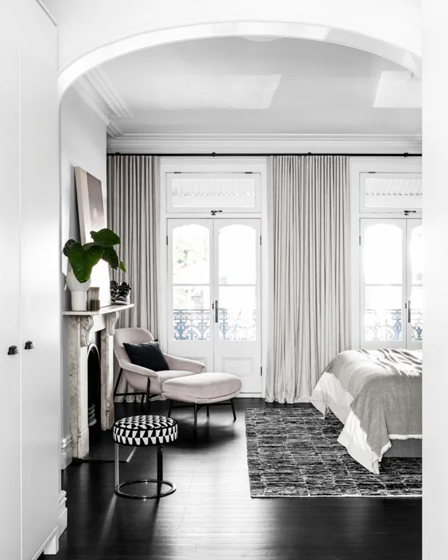 How to master a monochrome decor scheme
