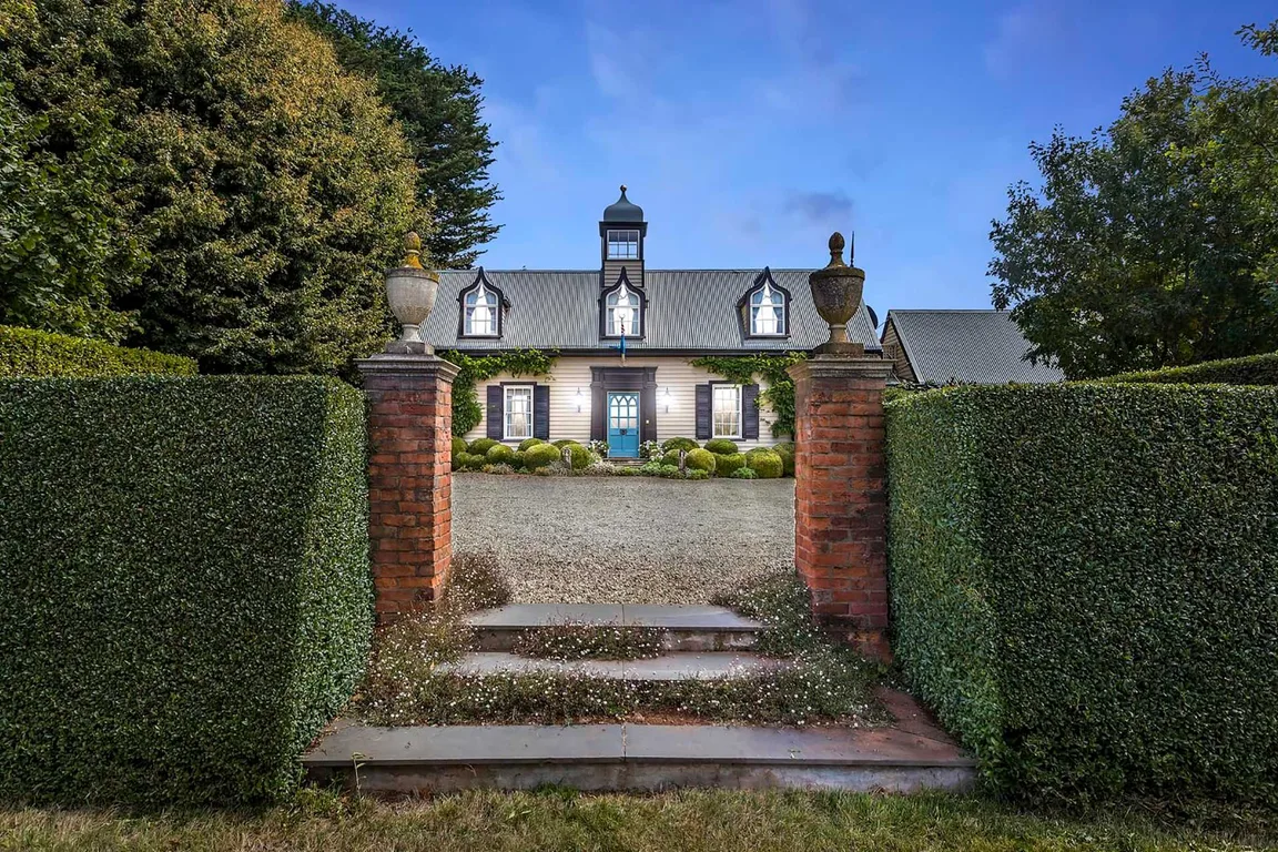 Musk Farm Daylesford VIC is for sale