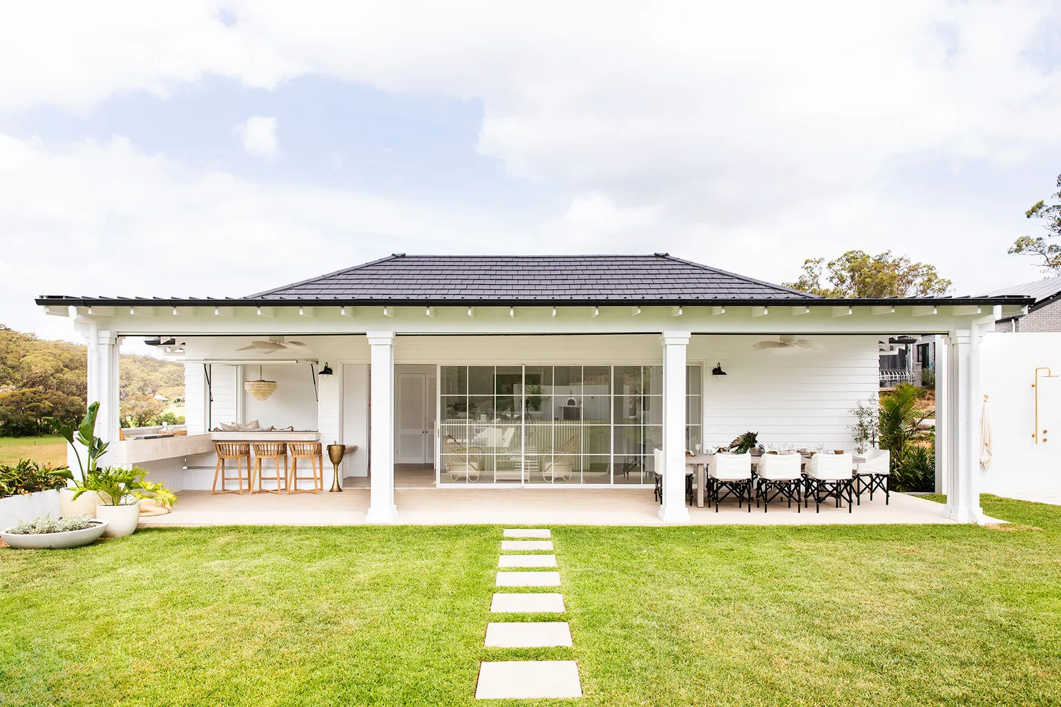 Three Birds Renovations build resort-style home in Sydney