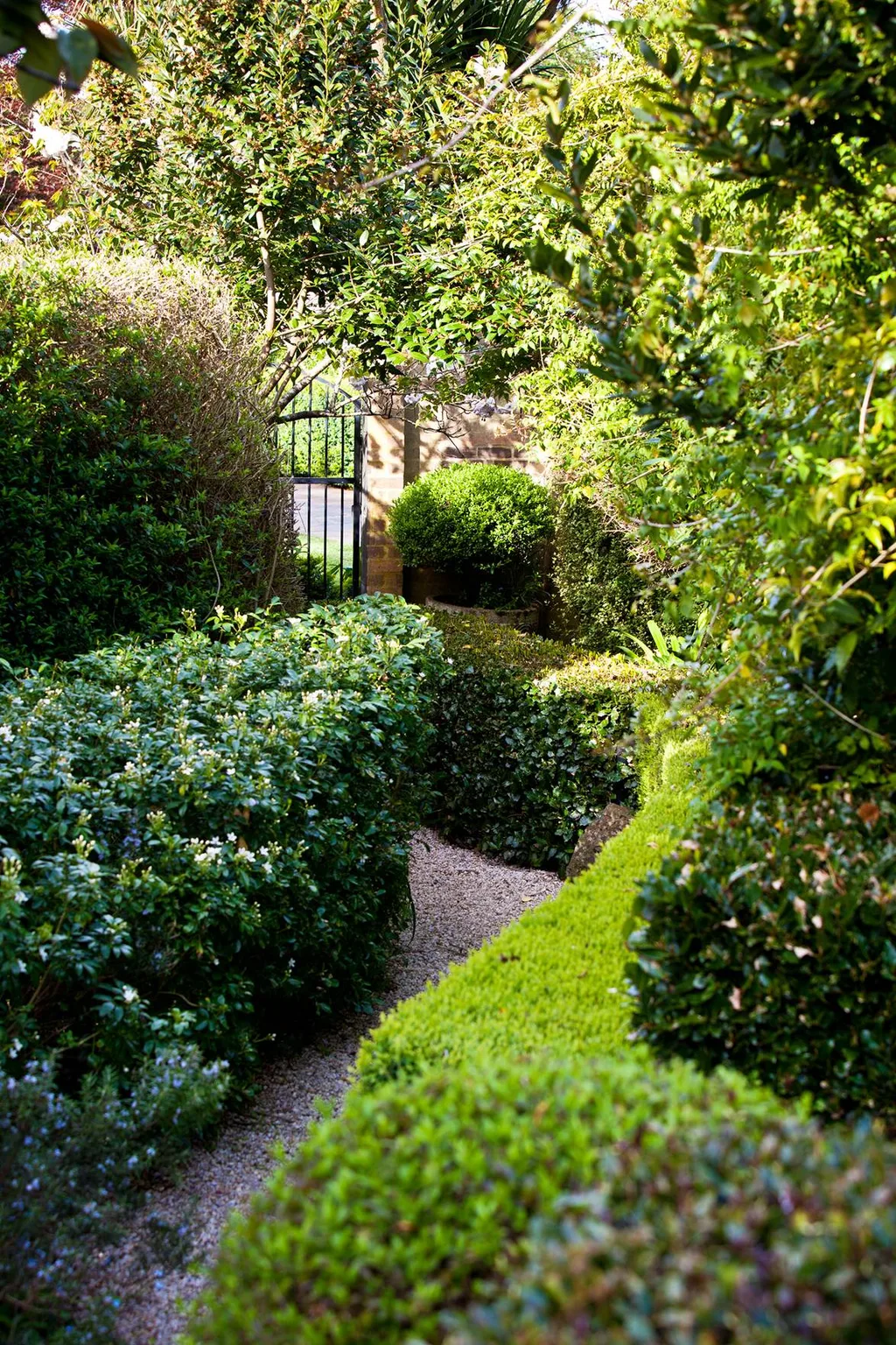 Garden Path Ideas: 18 Gorgeous Designs | Homes To Love