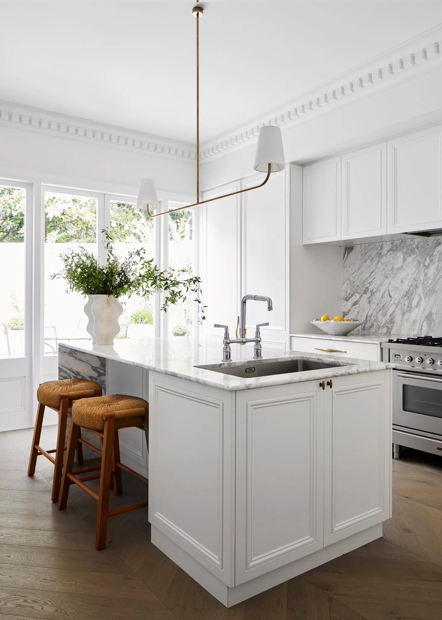 15 luxury kitchen island designs