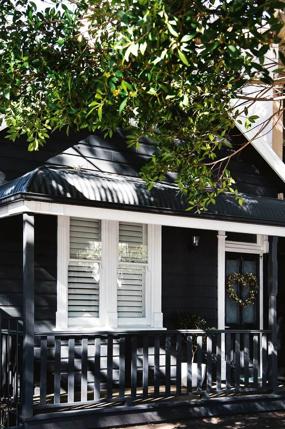 19 Dark Home Exteriors That Dare To Be Different