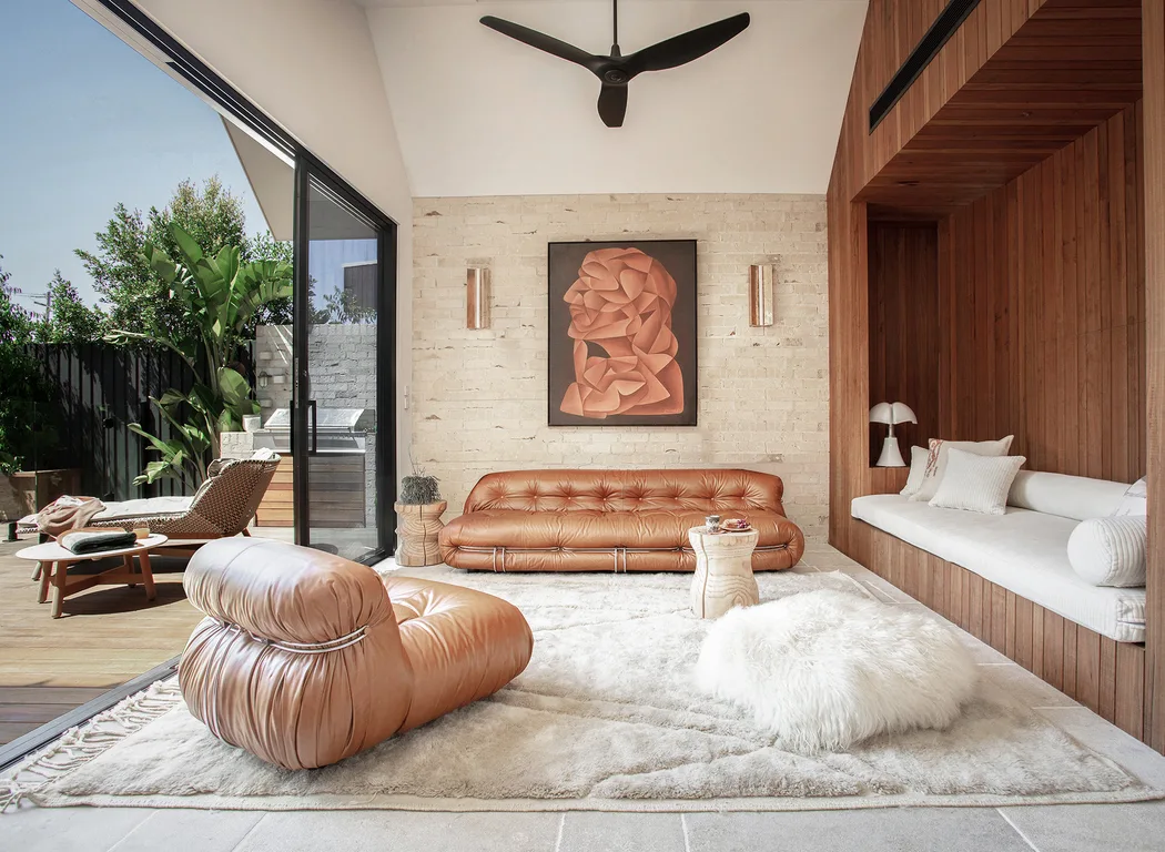 See Inside TV Host Shelley Craft's Belongil Beach home