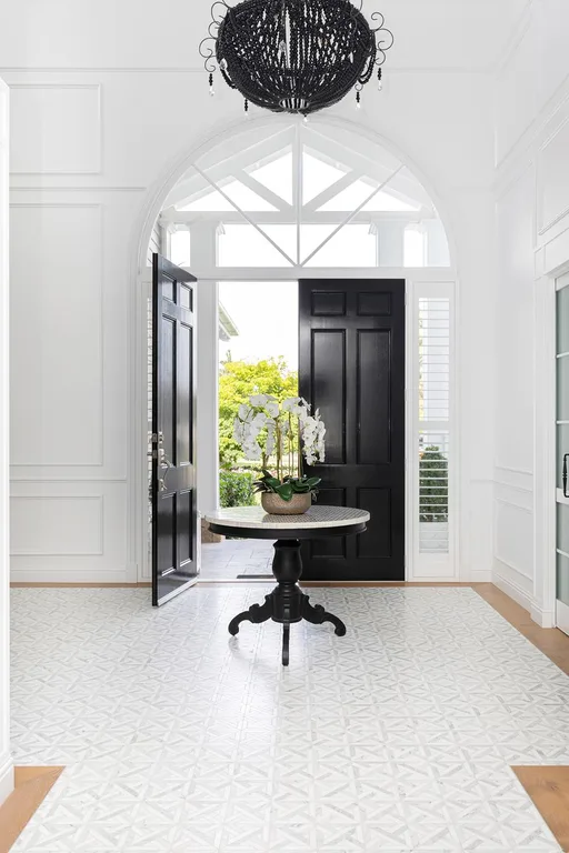 Hamptons-Style Interior Decorating: Guide for Every Room | Homes To Love