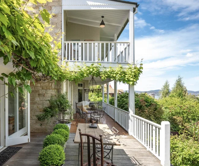 Tour Stanwell Hall TAS: Former home of artist John Glover