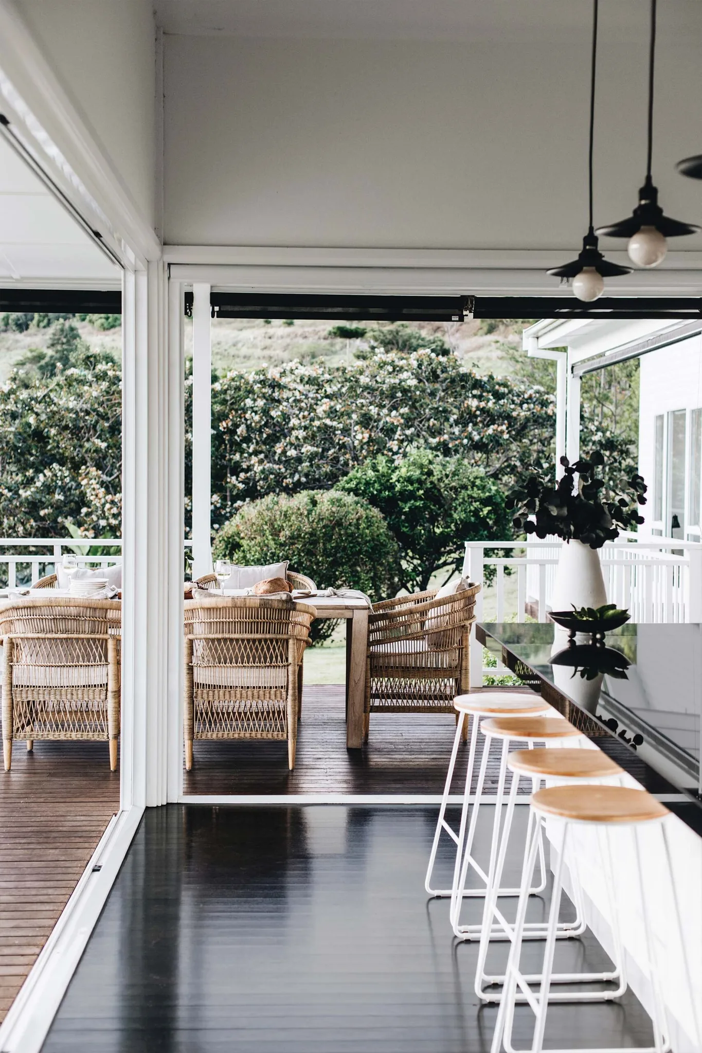 22 Farmhouse Style Interior Ideas To Inspire | Homes To Love