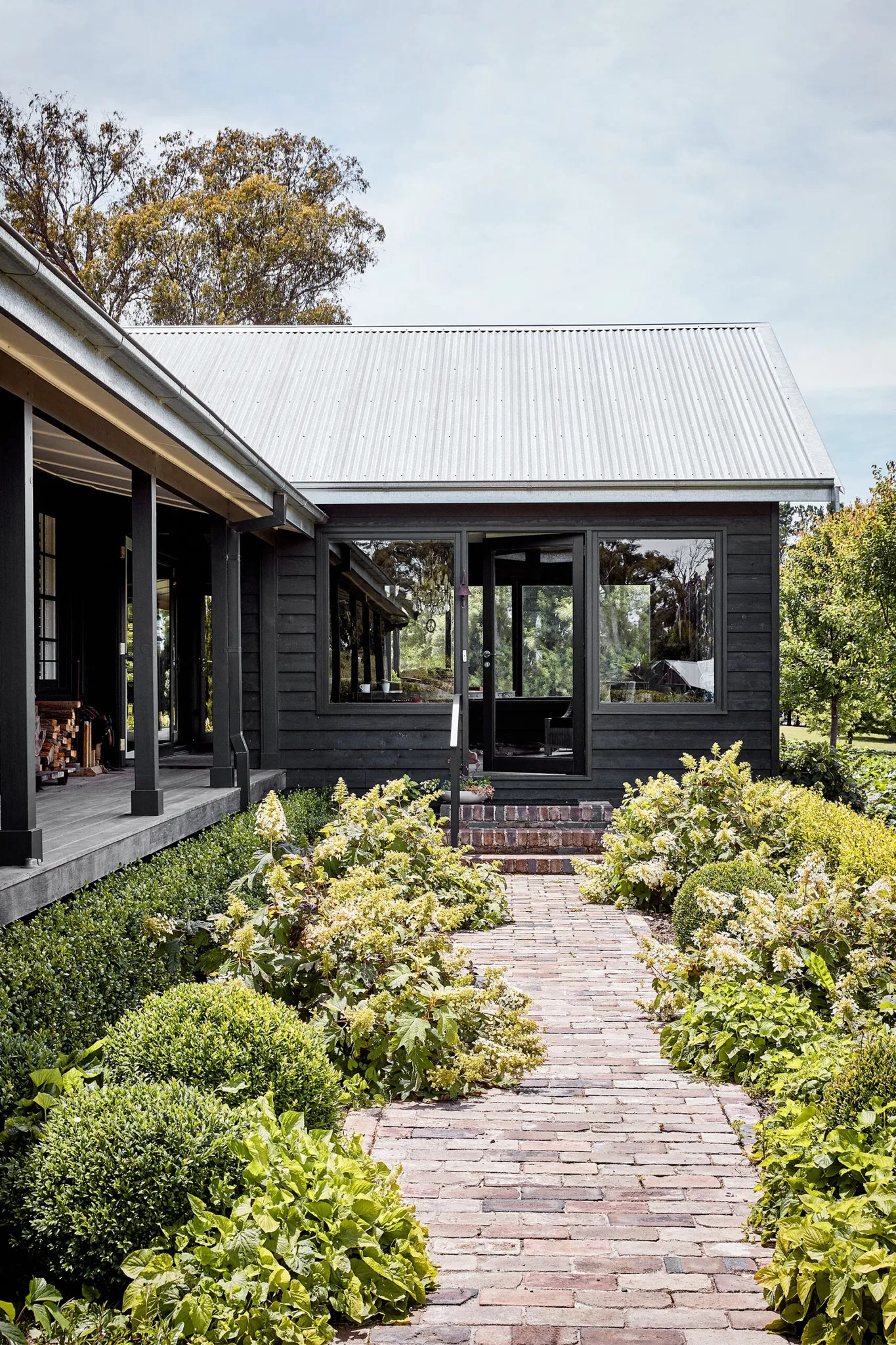 A Modern Farmhouse Tour with Recycled Materials and Finds | Homes To Love