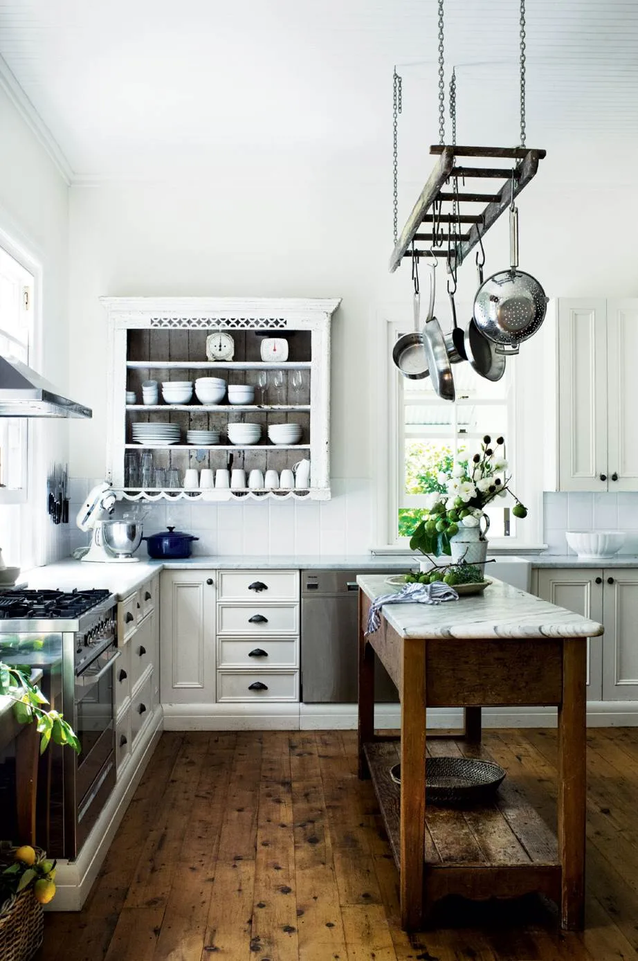 French Provincial Style: 10 Key Elements To Emulate