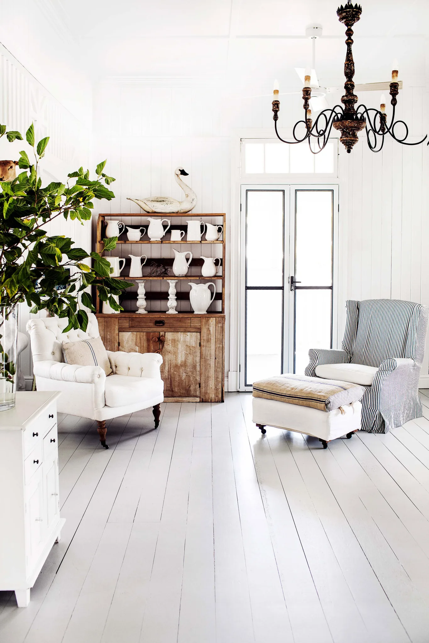 French Provincial Style: 10 Key Elements To Emulate