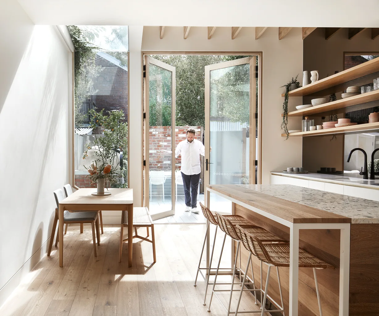 Clever Use of Sunlight, Space, and Colour Brightens Terrace | Homes To Love