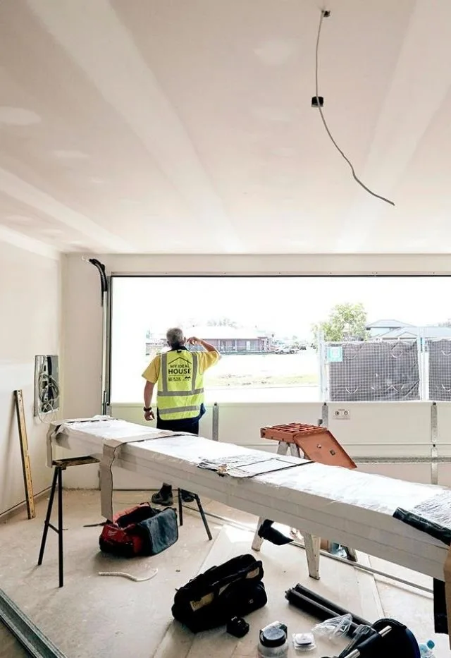 What happens to building and construction waste in Australia