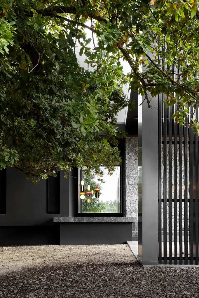 19 Dark Home Exteriors That Dare To Be Different