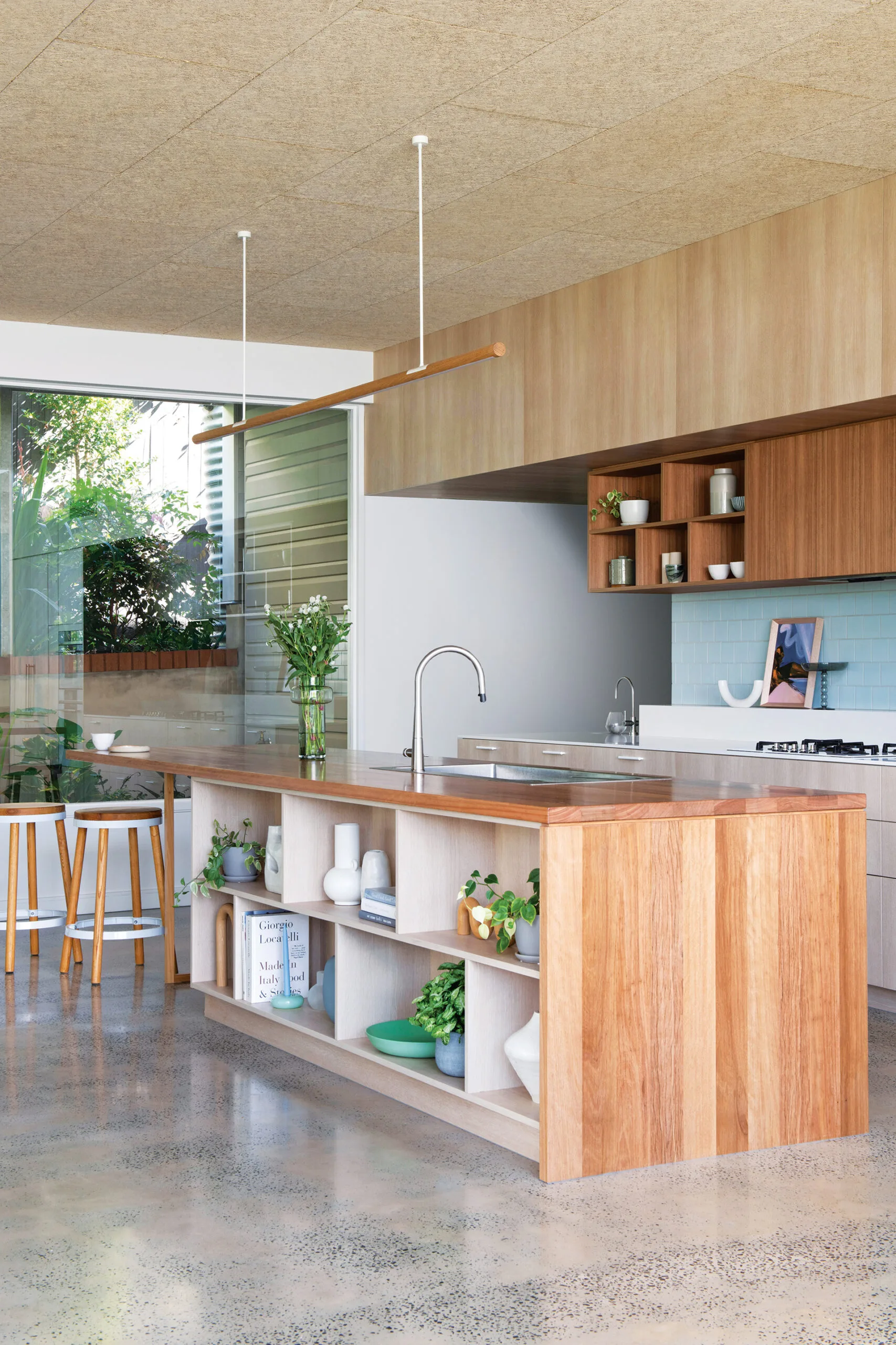 How To Choose The Right Kitchen Benchtop For You (With Prices!)