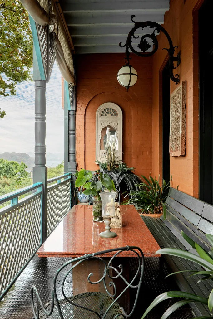 Inside Glamorous Home of Australia’s Top Jewellery Designer | Homes To Love