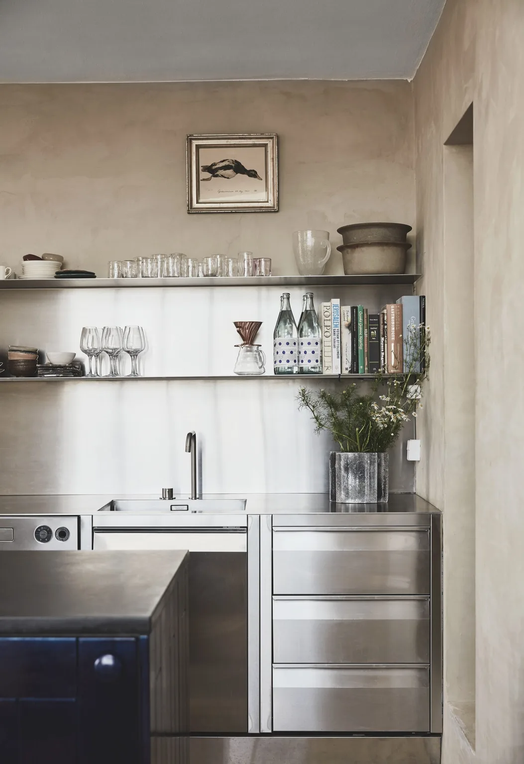 10 kitchens with open shelving ideas to steal