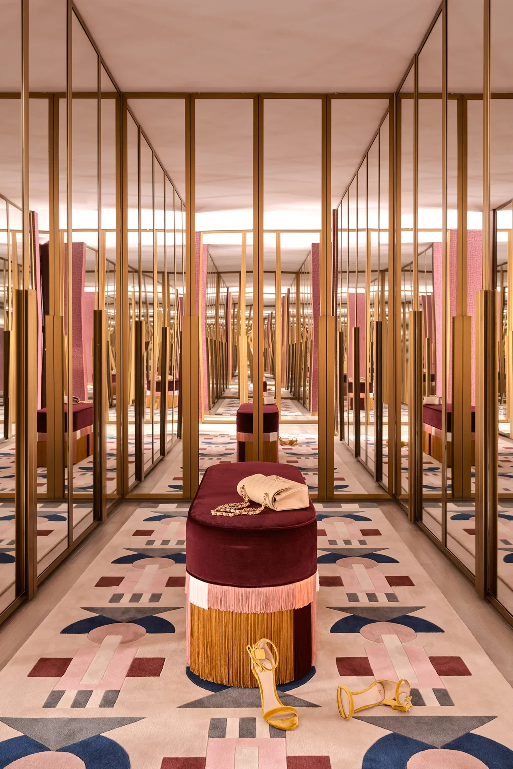 Walk-In Wardrobes: 21 Luxurious Designs To Inspire