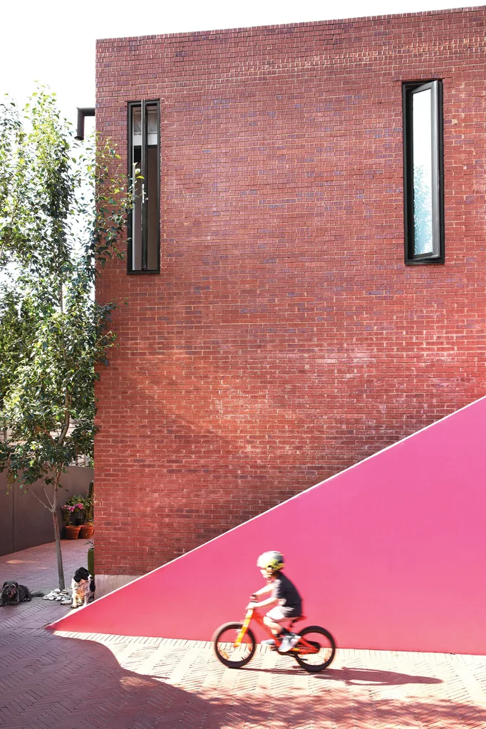 A unique and playful architectural new build in Johannesburg