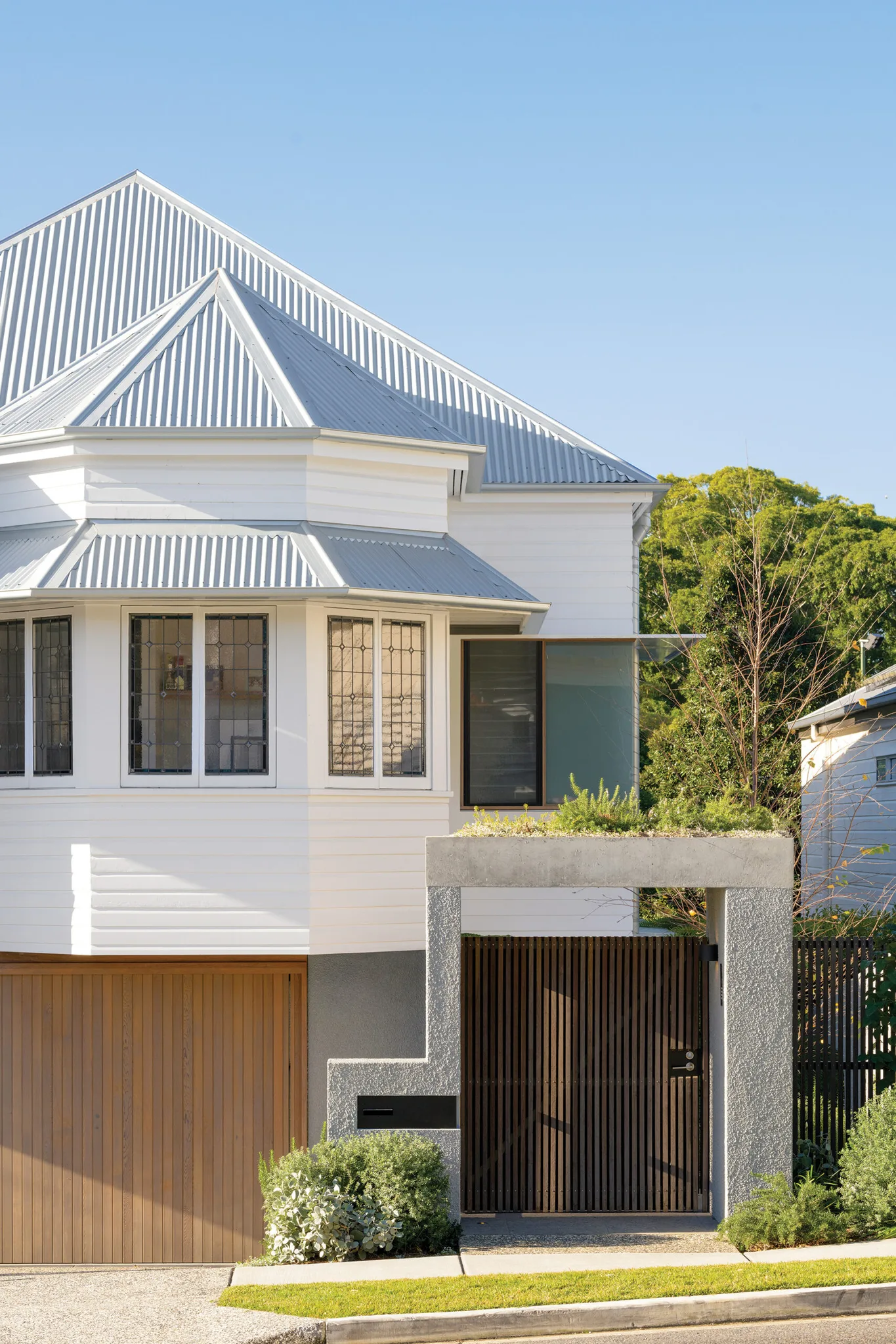 A sophisticated renovated Queenslander in New Farm