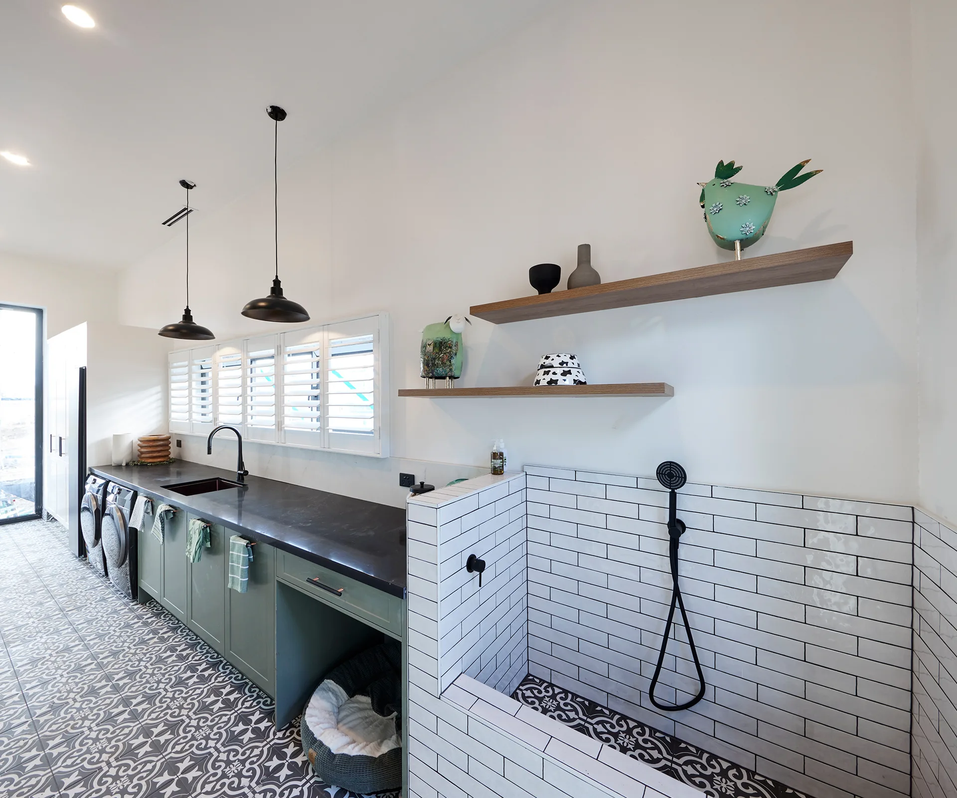 Dog Bath Design Tips: Built-In Ideas for Laundry | Homes To Love