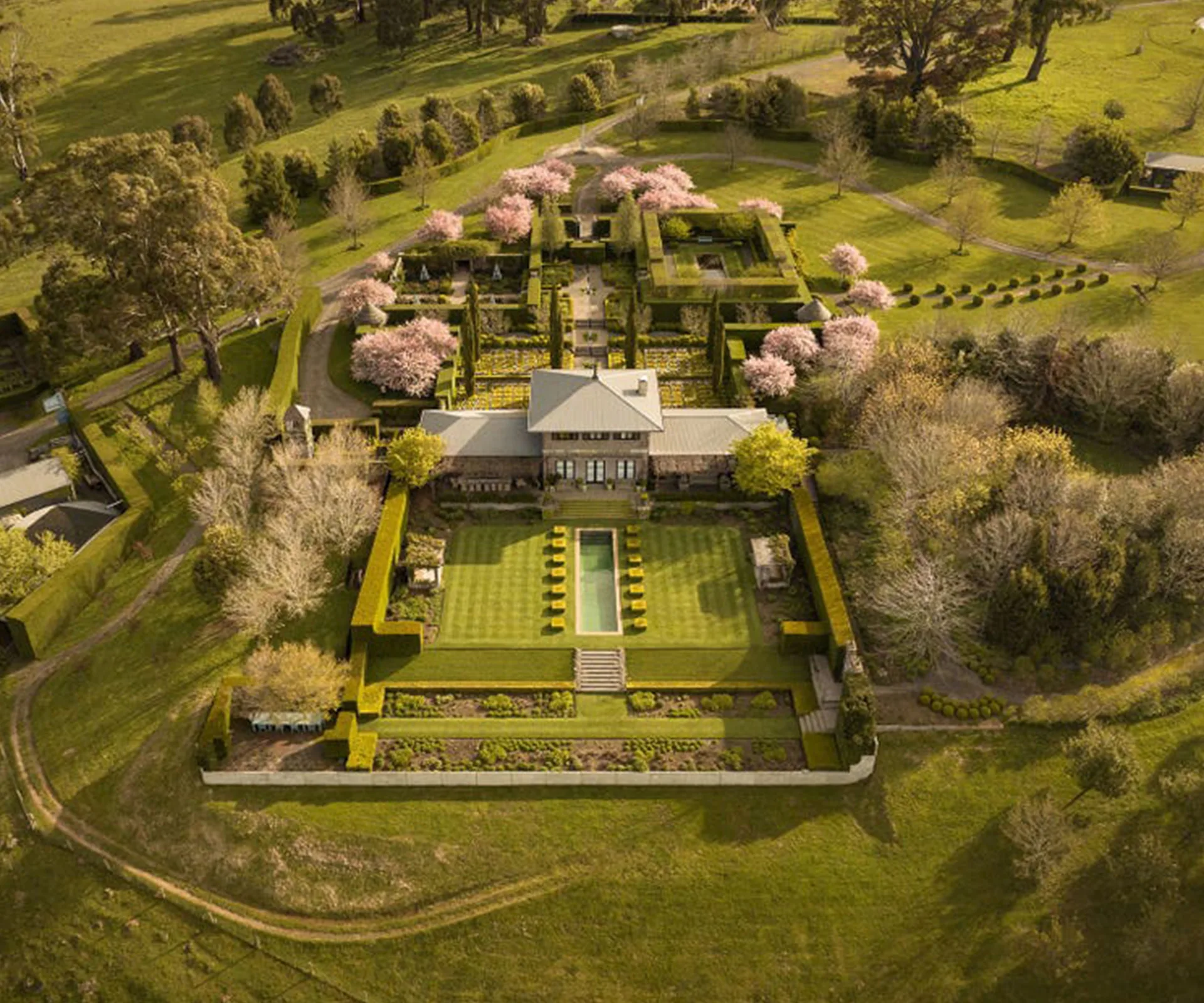 Landscape Designer Paul Bangay Re-Lists His Victorian Estate