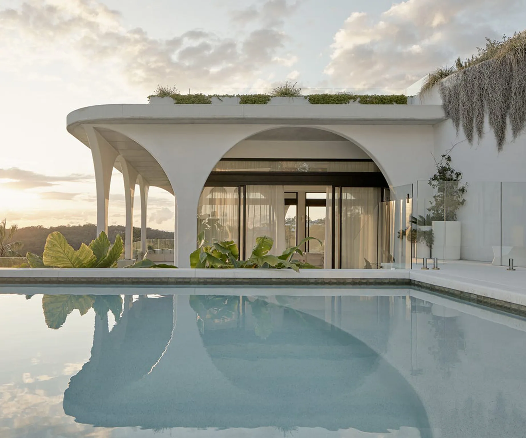 Buddy & Jesinta Franklin Finally Sell "$10M" Gold Coast Home | Homes To ...