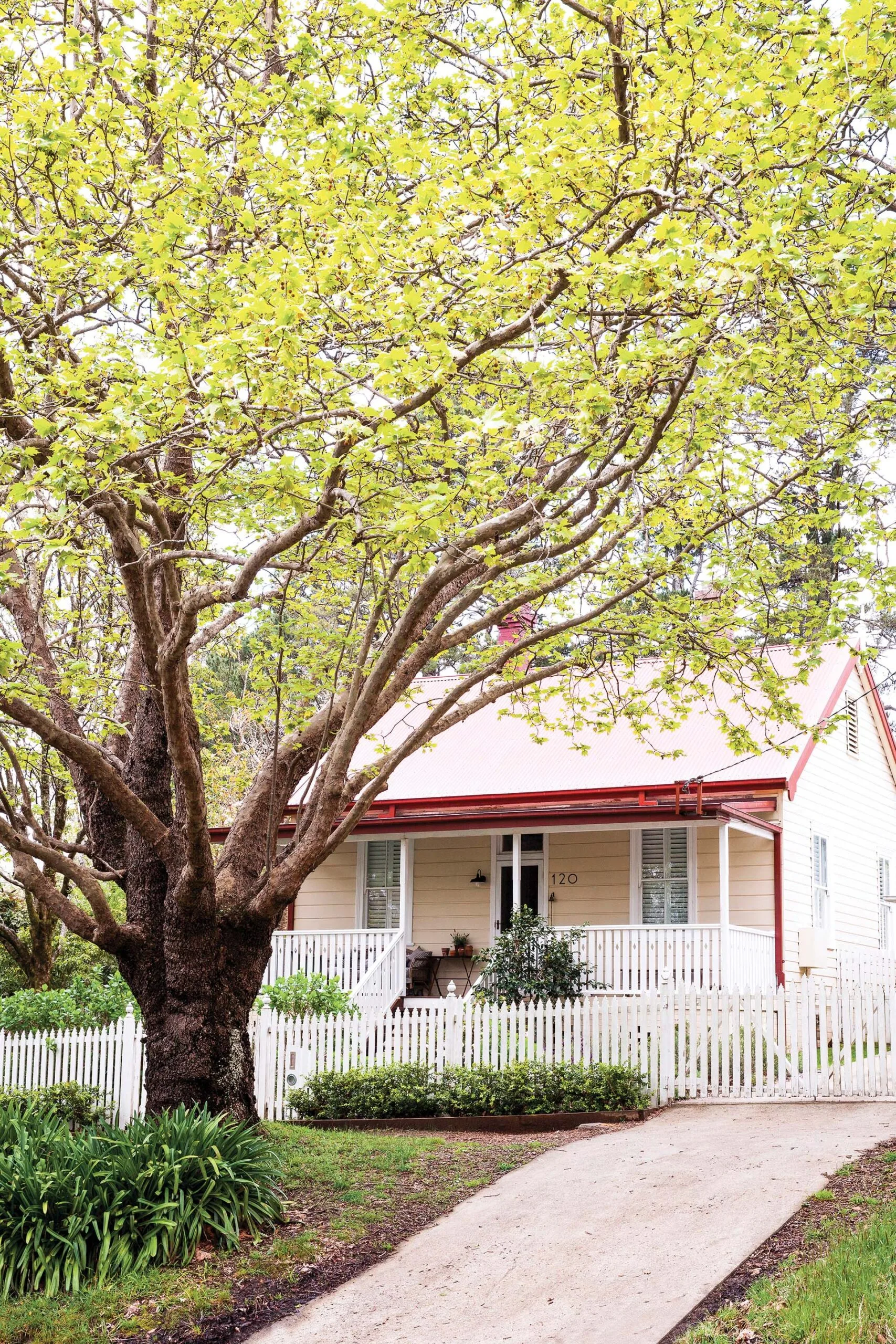 24 Wonderful Weatherboard Houses