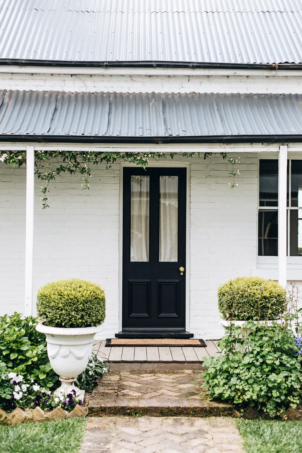 Interior Designer Steve Cordony Sells Rosedale Farm In Orange