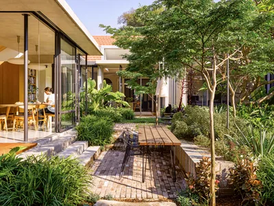A Lush Central Courtyard Tucked Away In A Sydney Home